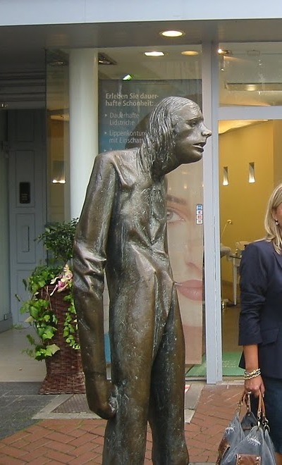 CALAMANDA Y LE DÉSESPÉRÉ DE GUSTAVE COURBET: HELICÓPTERO BELL-47D1 EN ...